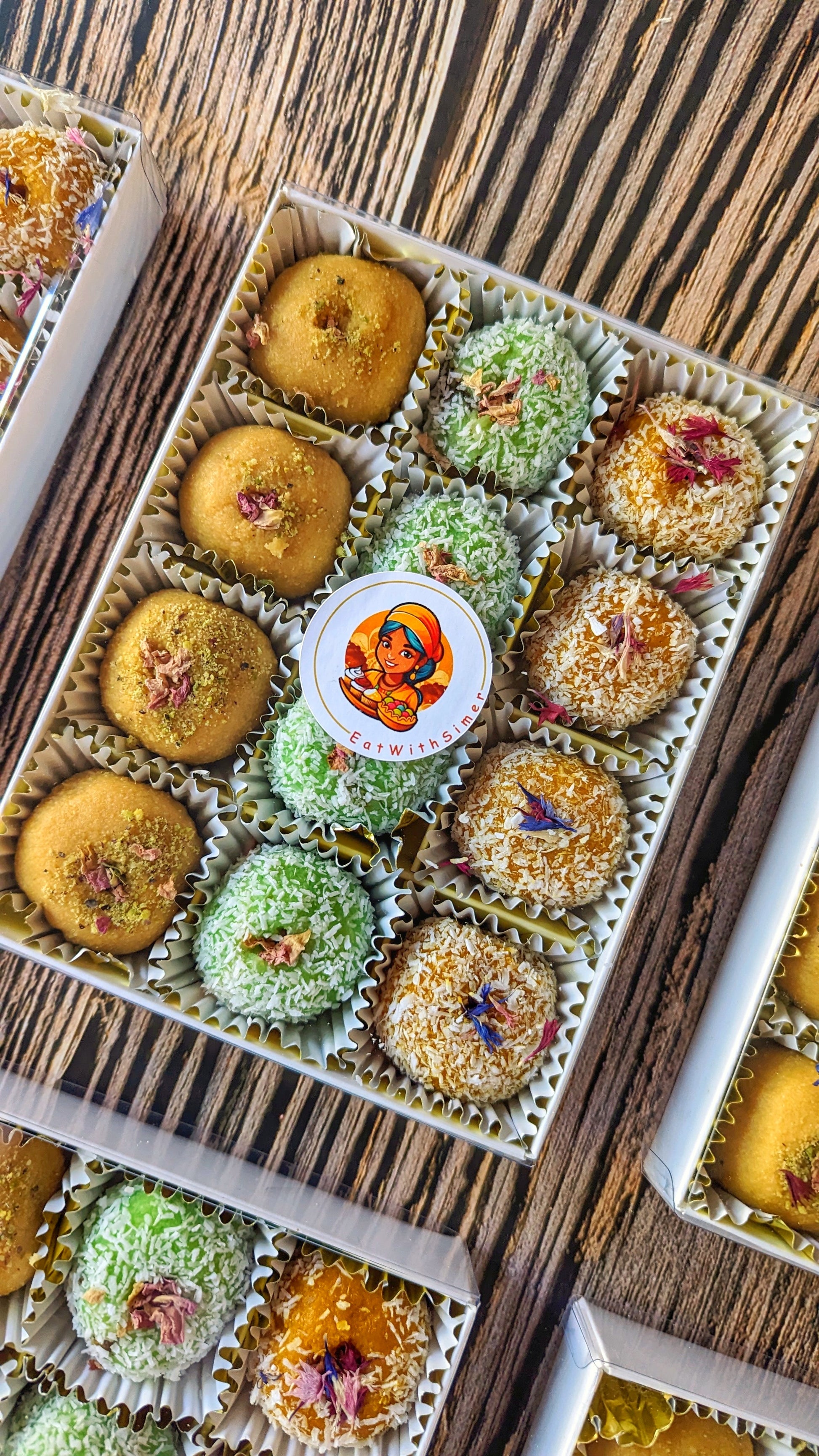 3 Flavours in 1 Box! Party Favour Assorted Laddoo Box (12 Pcs ...